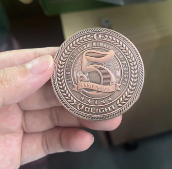 Coin 5Y ของขวัญสุดพิเศษ เครื่องมือแปลภาษาไทย- Olight Thailand